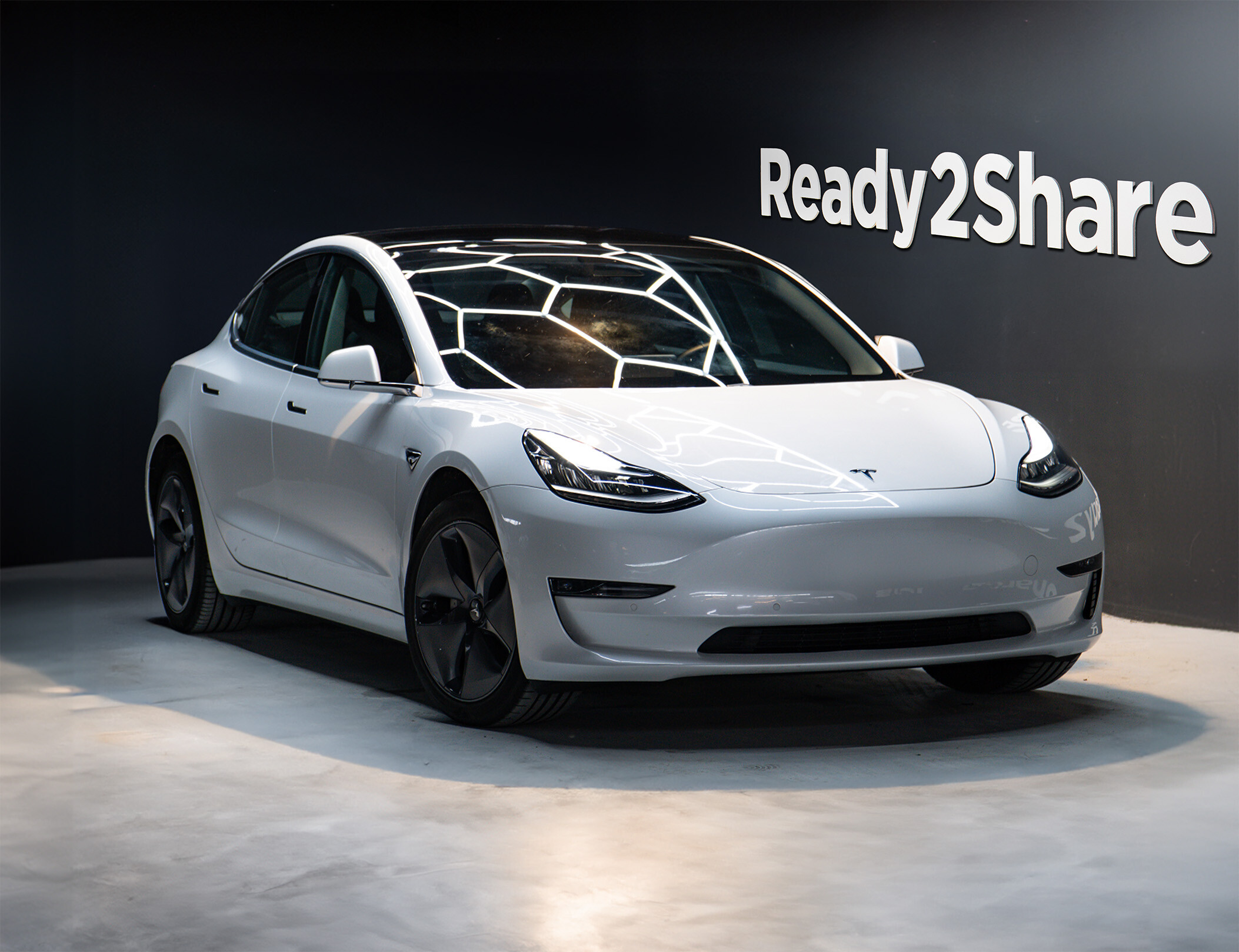 Tesla Model 3 lease vanaf €449,- per maand excl. btw | MisterGreen